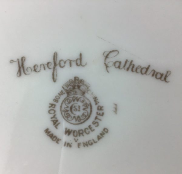 ROYAL WORCESTER HEREFORD CATHEDRAL PLATE - Islington Antiques and Interiors